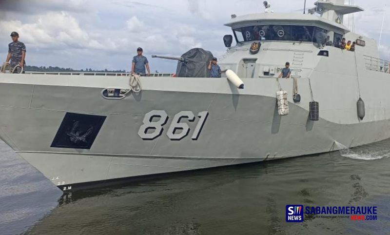 Kapal Perang TNI AL Bawa Uang Rp 3 Miliar Pecahan Terbaru ke Kepulauan ...