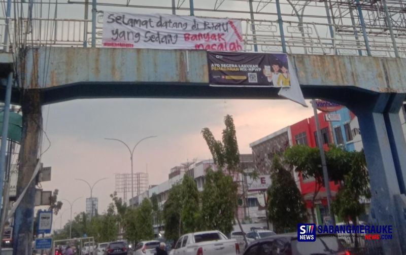 Aksi Propaganda BEM Unri Sambut Kedatangan Wakil Presiden Ma'ruf Amin ...