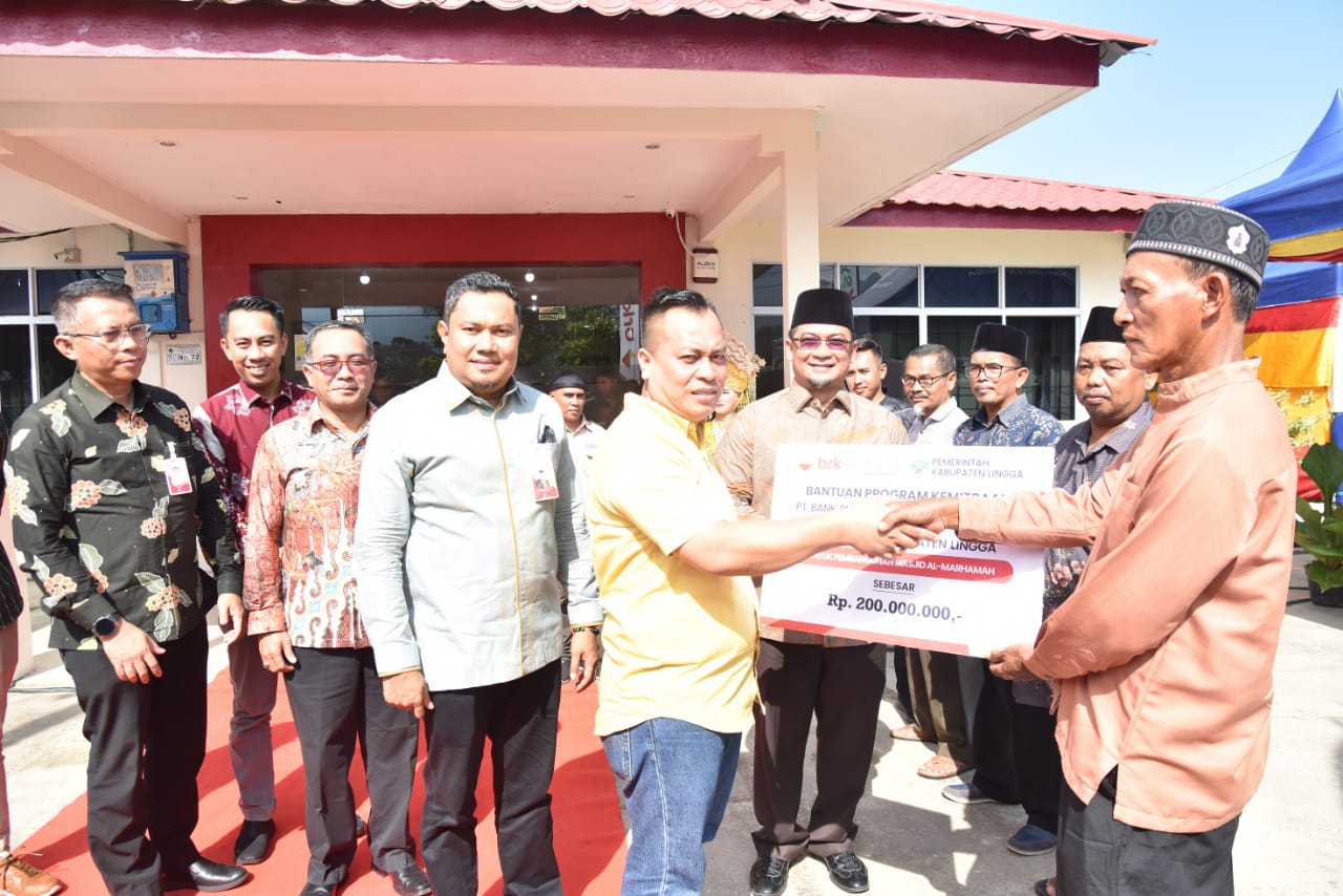 Tingkatkan Pelayanan ke Nasabah, BRK Syariah Lingga Daik Resmi Naik ...