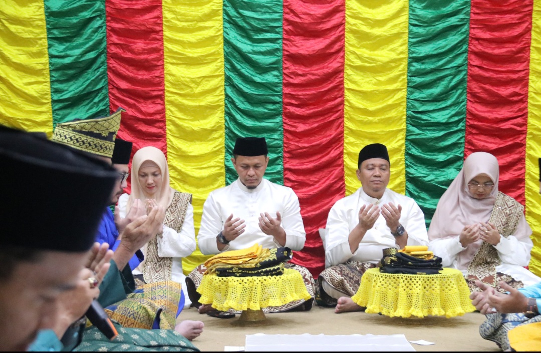 Terima Lamaran LAMR Pekanbaru, Wako Agung Bakal Ditabalkan Gelar Datuk ...