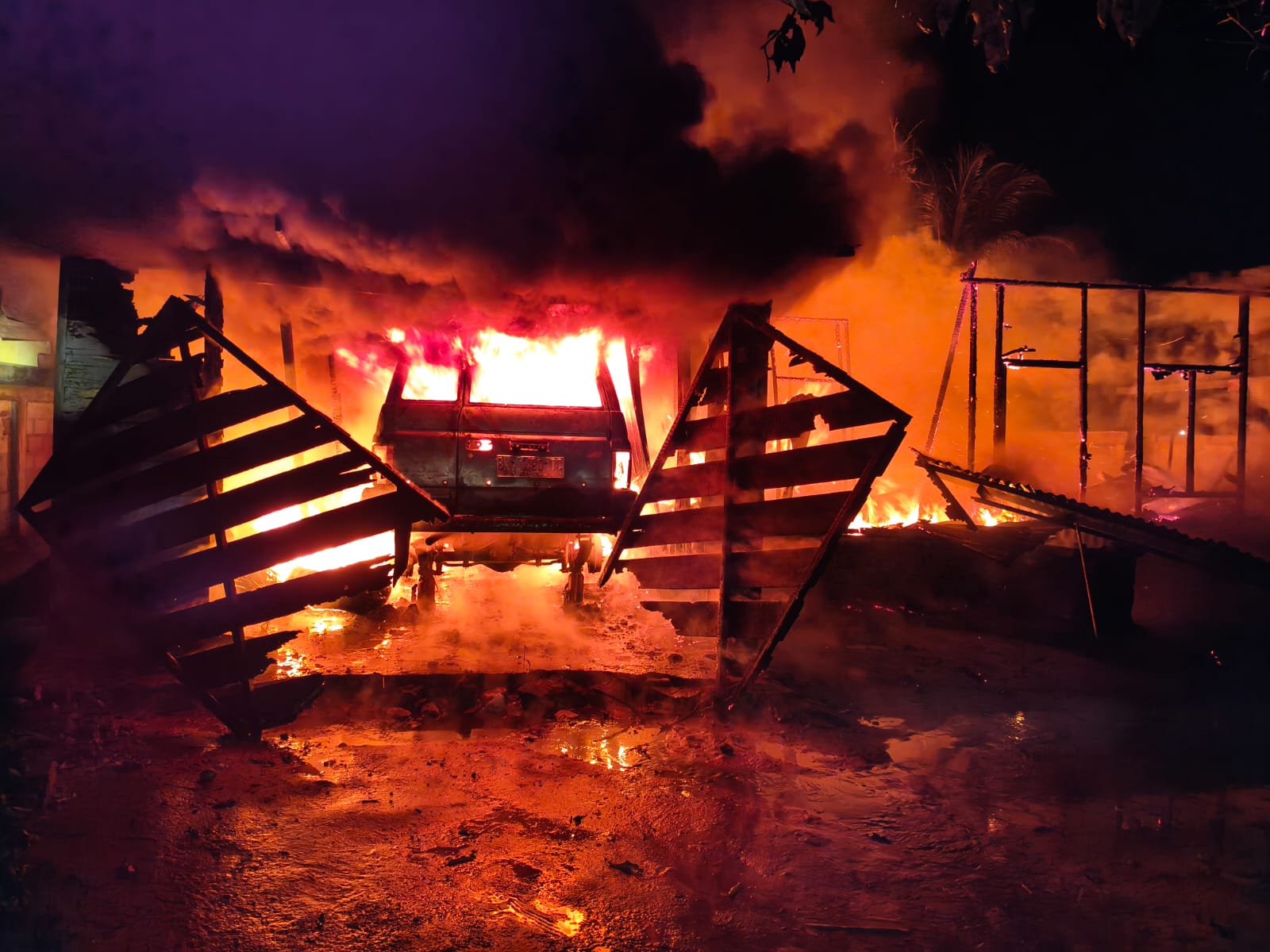 Penyebab Kebakaran Rumah di Bagan Batu Diduga dari Ledakan Kompor Gas ...