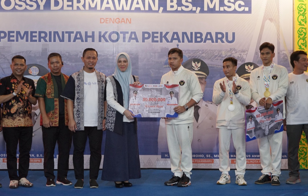 Wako Agung Hadiahi Rp 100 Juta Dua Atlet Pekanbaru Peraih Medali SEA ...